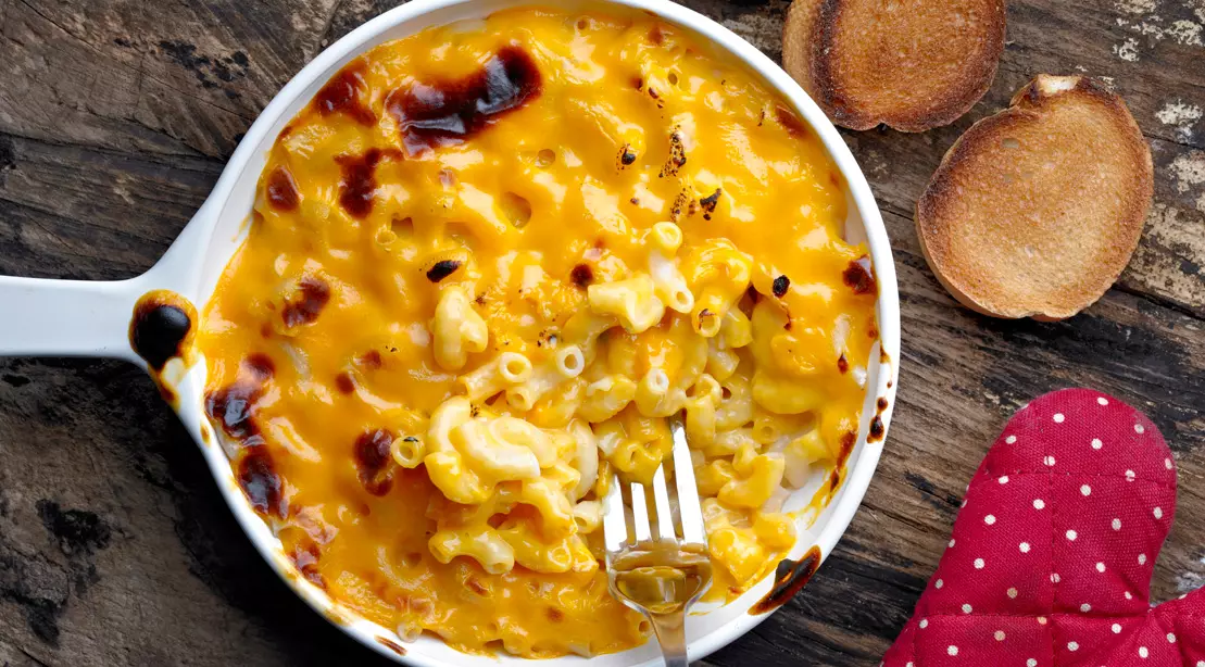 Macarrones con queso GettyImages 516078243