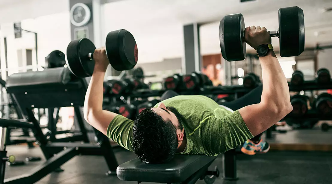 La 30-Minuta Dumbbell Trejnado por Konstrui Vian Bruston