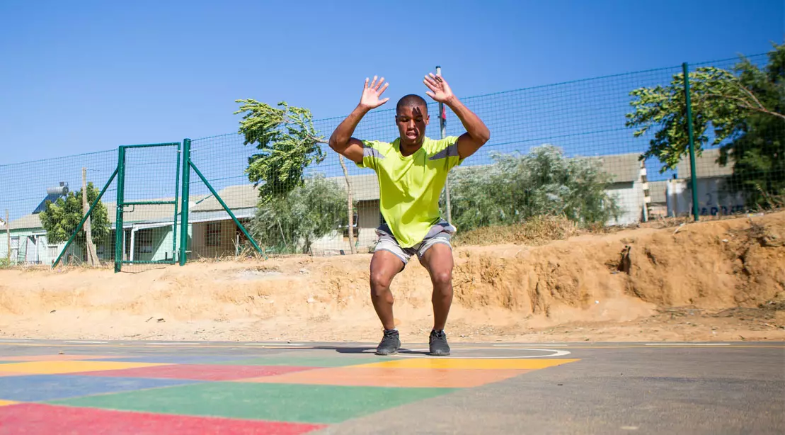 5 Latihan CrossFit Yang Boleh Anda Lakukan di Taman