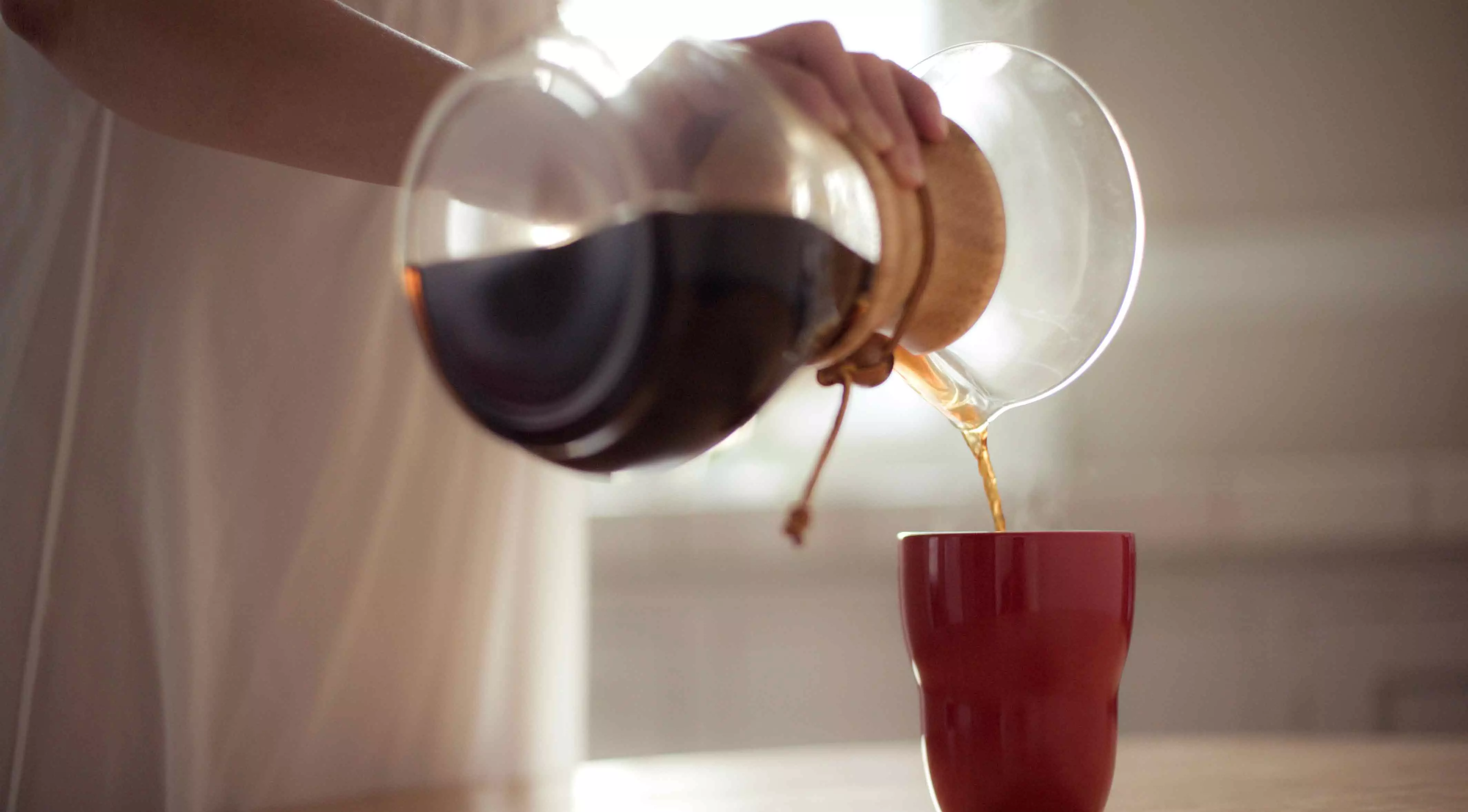 Een kopje koffie kan het lichaam helpen meer vet te verbranden