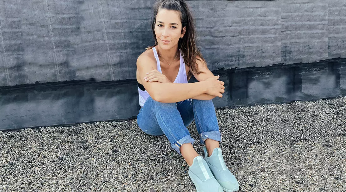 U-Aly Raisman Wabelana ngedabi lakhe eliphumelele iOlimpiki kunye neMigraines