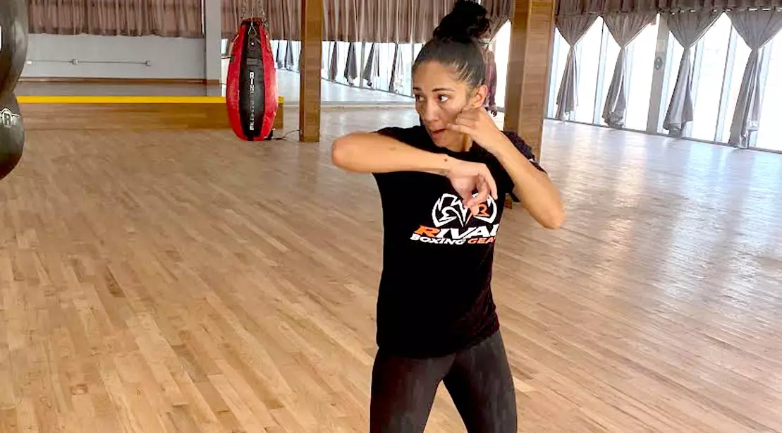 Kvinders boksemester Amanda Serrano Daglig rutine| Muskel & Fitness