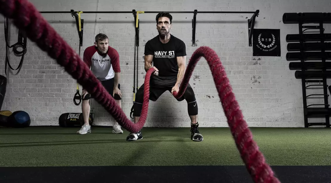 Frank Grillo Doen Battle Ropes Workout