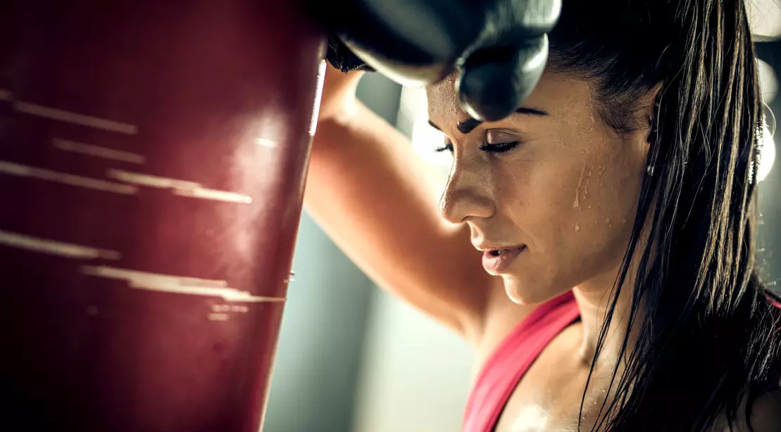 Θηλυκό-Boxer-Heavy-Bag