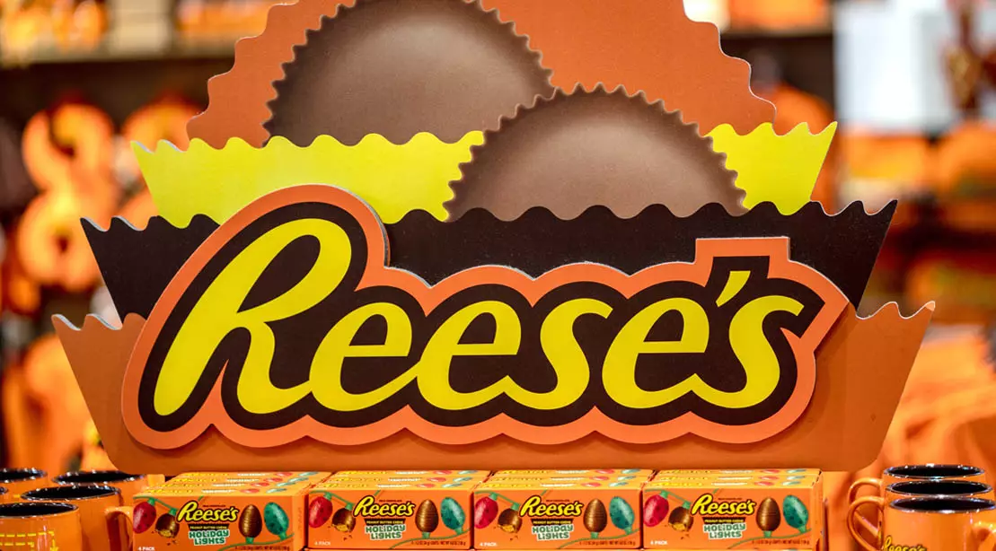 Hershey's Reese's Peanut Butter Cups Karamele me çokollatë