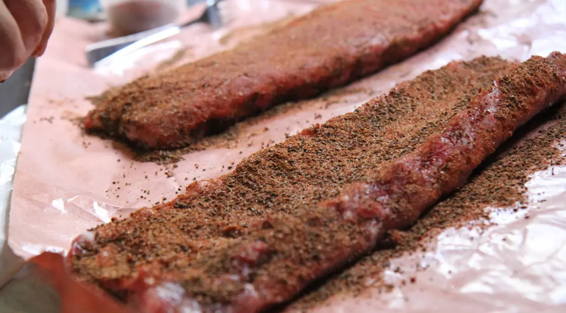 Gbẹ Rub Fun Ribs