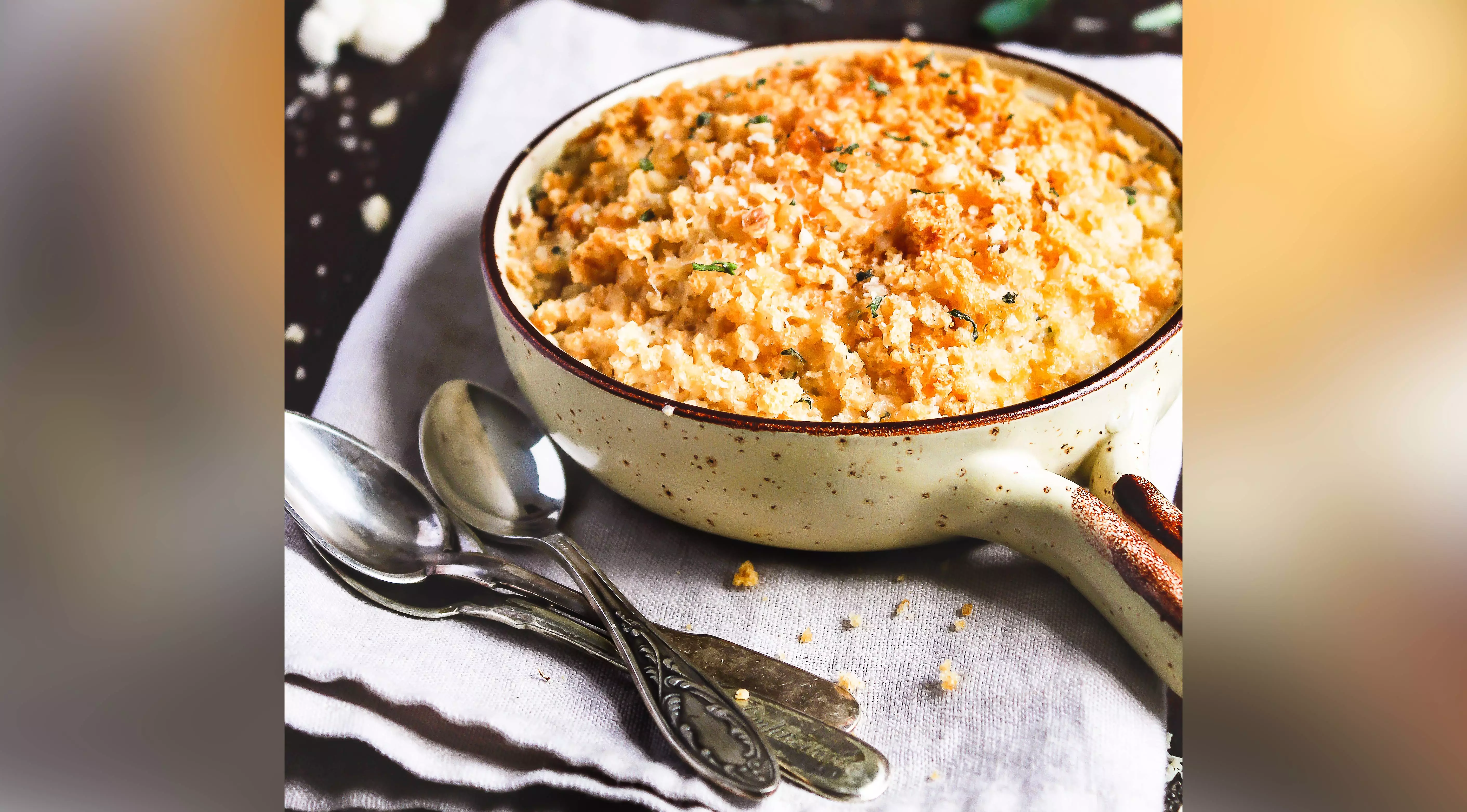 I-Baked Cauliflower Macaroni kanye noshizi