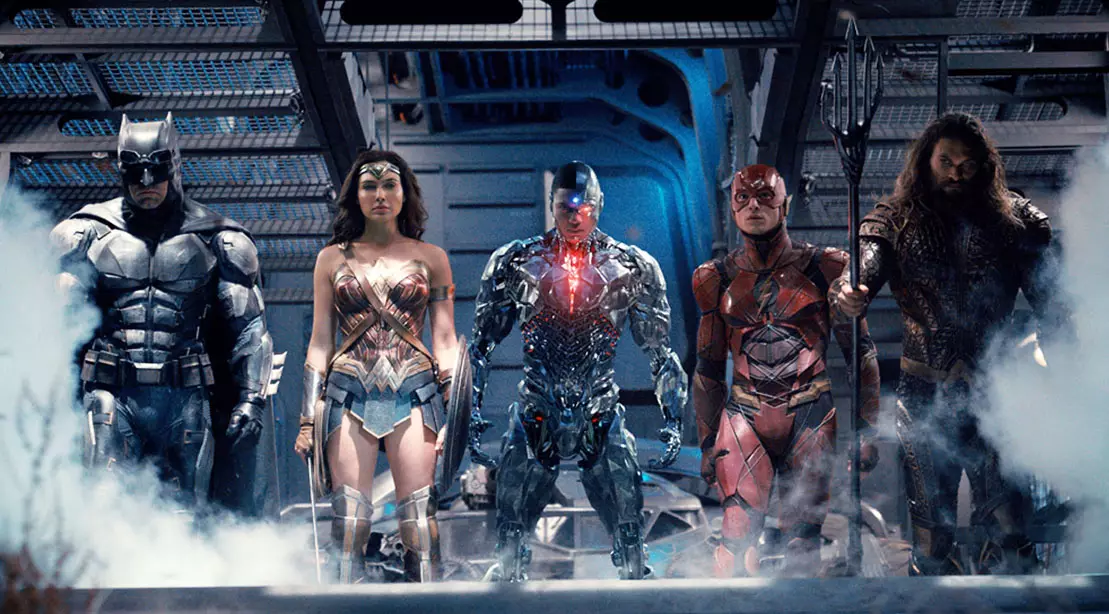 Ansehen: Jason Momoas Badass Aquaman stiehlt allen die Show im Teaser-Trailer zu „Justice League“.
