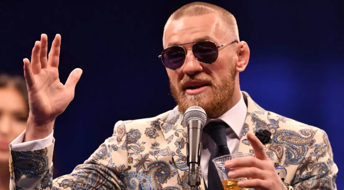 Conor McGregor Eyes Super-яхтаи 480 миллион доллар. Барои ба даст овардани пули бештар бармеангезад