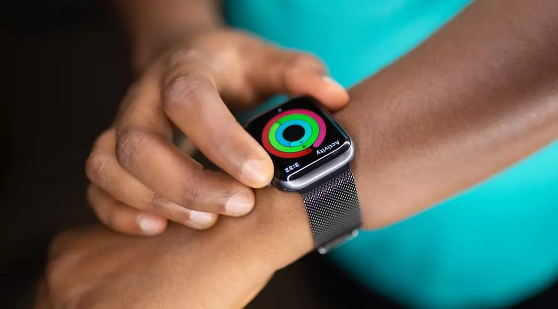 Apple WatchOS 9 фитнес трекері