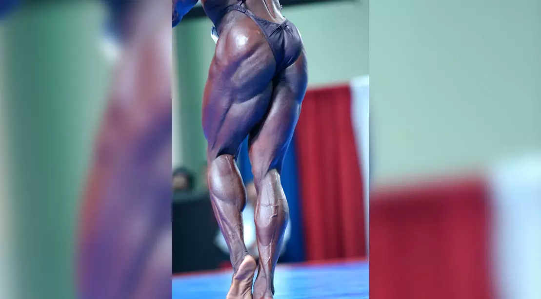 Συμβουλές προπόνησης για γυναικεία bodybuilder Dayana Cadeau για πλήρεις στρογγυλούς γλουτούς