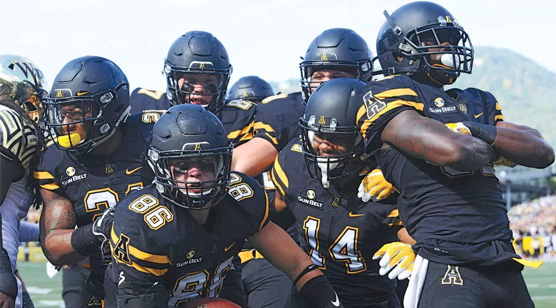 Ang Muscle Behind ng Football Program ng Appalachian State