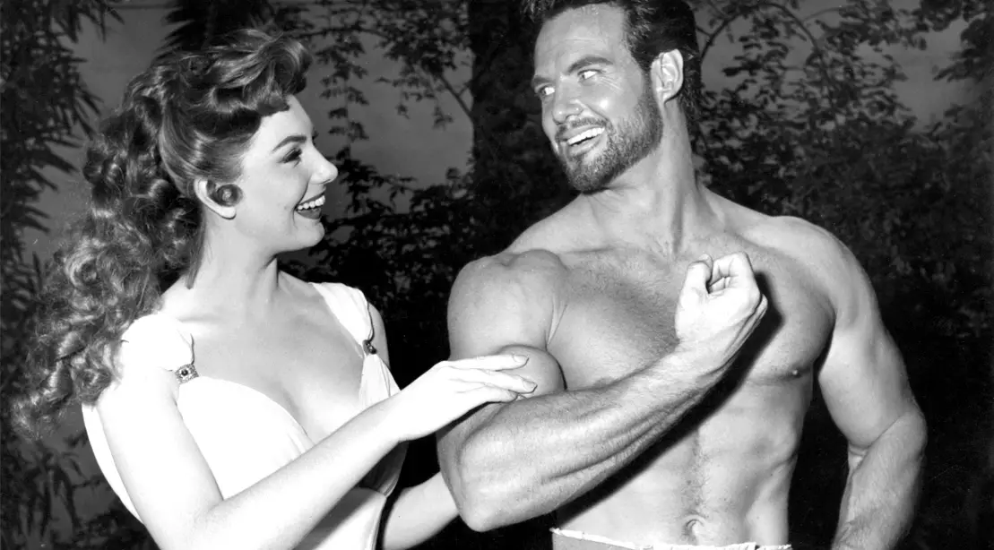 Steve-Reeves-Girl-Feeling-Bizeps