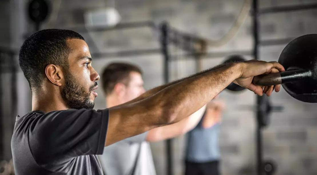 Kettle-Bell-Swing-Arms