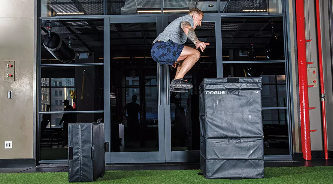 1109 Military Strong Box Jump